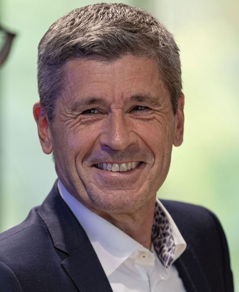 Dr. Markus Merk als Referent buchen - Redneragentur londonspeakerbureau.de