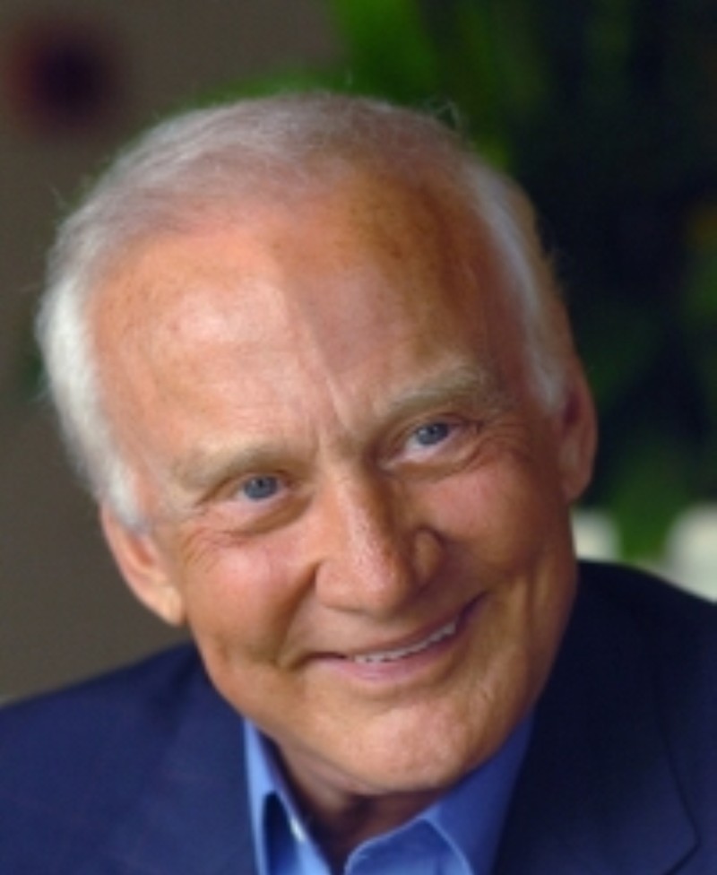 Dr. Buzz Aldrin als Referent buchen - Redneragentur londonspeakerbureau.de