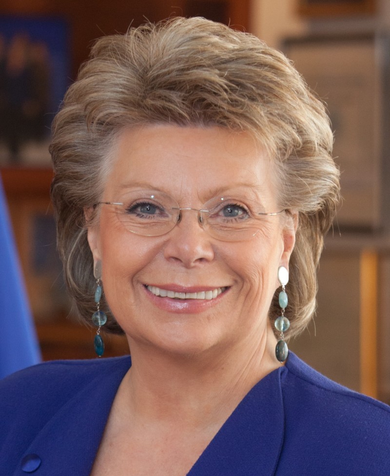 Viviane Reding als Referentin buchen - Redneragentur londonspeakerbureau.de